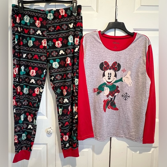 Disney | Intimates & Sleepwear | 2 Pc Minnie Mouse Pj Set Black Fleece ...